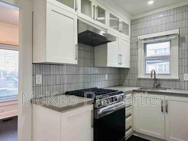 1 Bedroom Apartment for Rent at 2140 1st Ave #1, San Diego, CA 92101 Park West