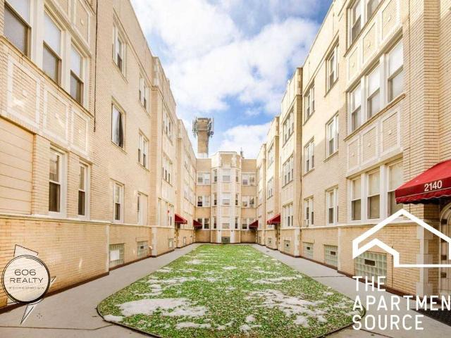 1 Bedroom Apartment for Rent at 2146 Gunderson Ave #214, Berwyn, IL 60402