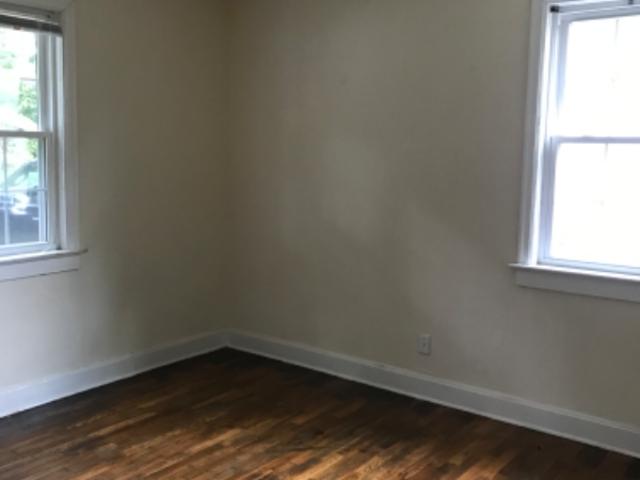 1 Bedroom Apartment for Rent at 215 Bibro Up Stairs #B, Murfreesboro, TN 37130