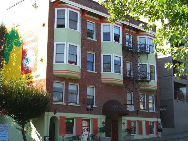 1 Bedroom Apartment for Rent at 2190 W Burnside St #2, Portland, OR 97210 Goose Hollow