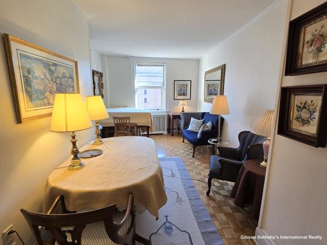 1 Bedroom Apartment for Rent at 21 Beacon St #9C, Boston, MA 02108 Beacon Hill