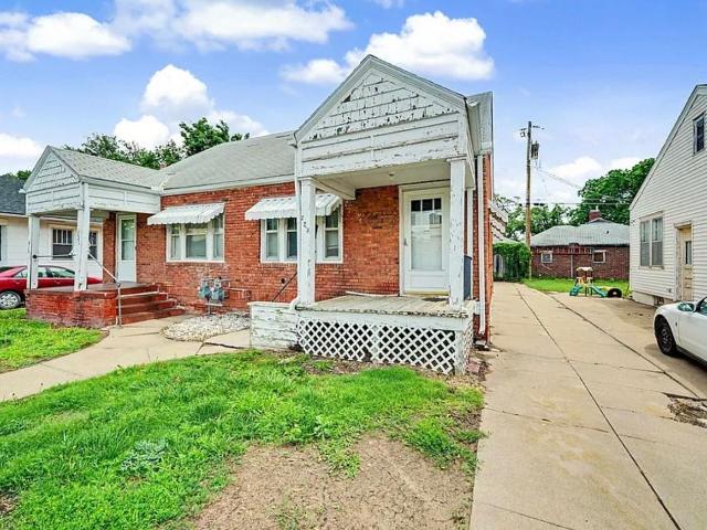 1 Bedroom Apartment for Rent at 221 Baker St, Salina, KS 67401