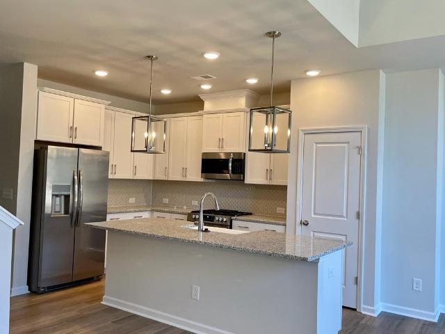 1 Bedroom Apartment for Rent at 2227 Statesville Ave, Charlotte, NC 28206 Double Oaks
