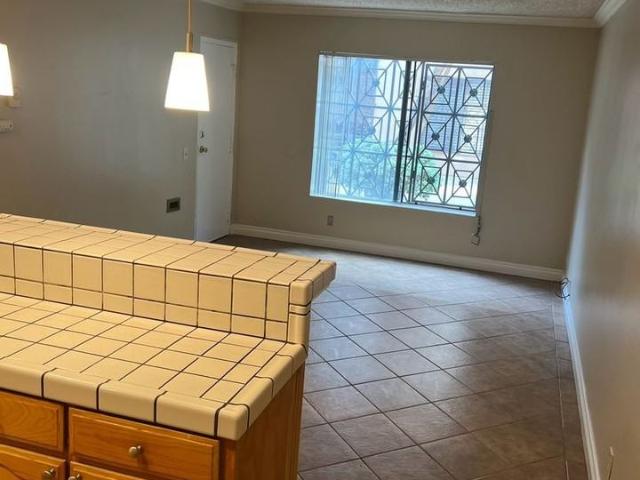 1 Bedroom Apartment for Rent at 225 W 6th St, Long Beach, CA 90802 Downtown Long Beach