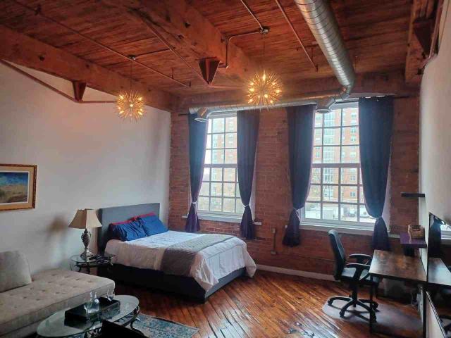 1 Bedroom Apartment for Rent at 226 Mount Elliott St #1437641P, Detroit, MI 48207 Downtown Detroit