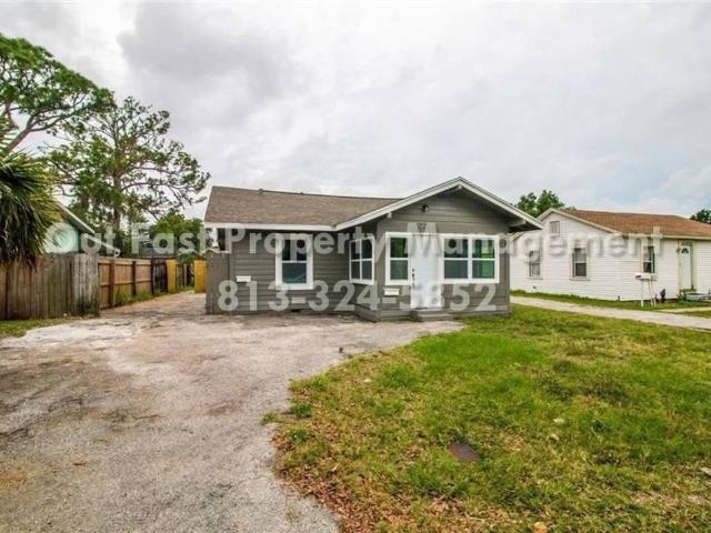 1 Bedroom Apartment for Rent at 226 Sw Lincoln Cir N #B, St. Petersburg, FL 33703 Edgemoor