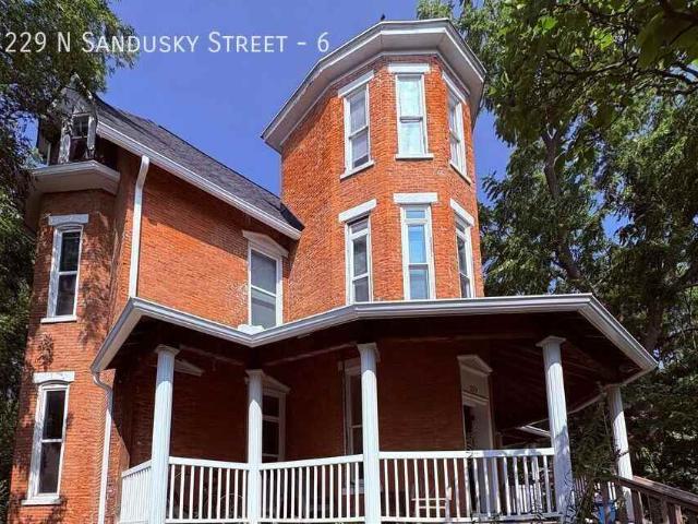 1 Bedroom Apartment for Rent at 229 N Sandusky St #6, Delaware, OH 43015