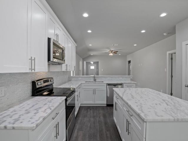 1 Bedroom Apartment for Rent at 2327 Harding St, Dallas, TX 75215