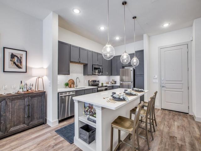 1 Bedroom Apartment for Rent at 2333 Pinegate Dr #CA1, Houston, TX 77008 Greater Heights