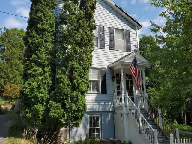 1 Bedroom Apartment for Rent at 2 Lawrence St, Rensselaer, NY 12144
