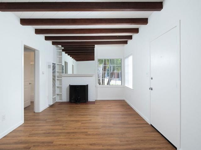 1 Bedroom Apartment for Rent at 348 Rosemont St, San Diego, CA 92037 Beach Barber