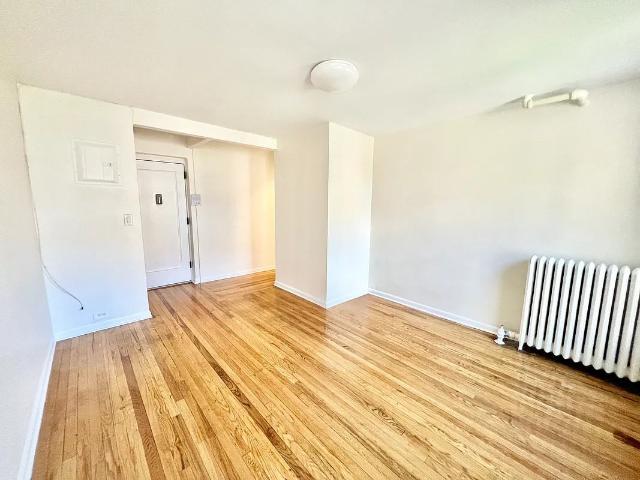 1 Bedroom Apartment for Rent at 34 47 90th Street #H41, New York, NY 11372 Jackson Heights