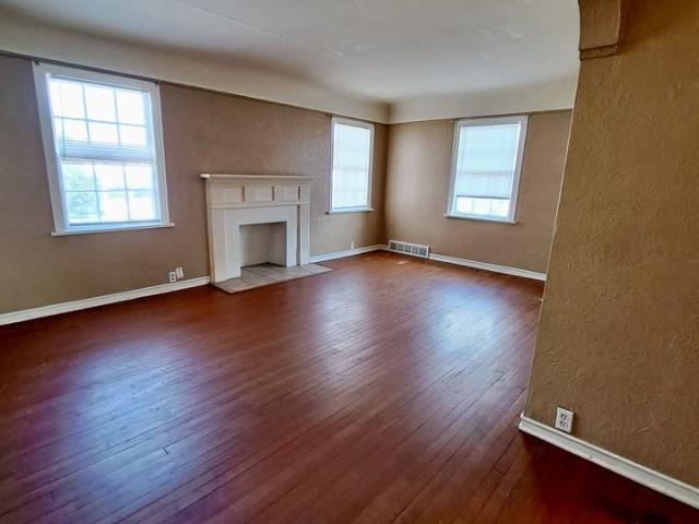 1 Bedroom Apartment for Rent at 364 Delaware Ave #4, Dayton, OH 45405 Five Oaks