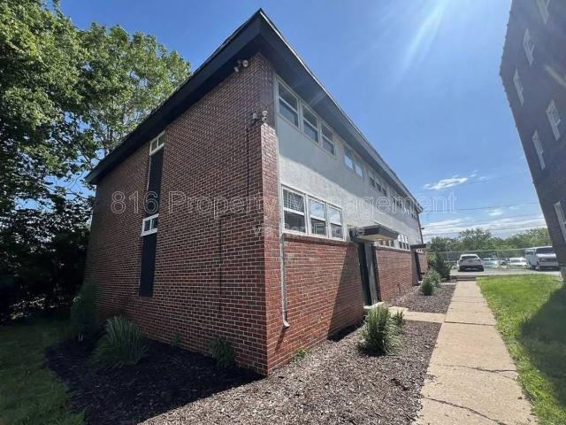 1 Bedroom Apartment for Rent at 3719 Wyoming St #3719 06, Kansas City, MO 64111 Volker