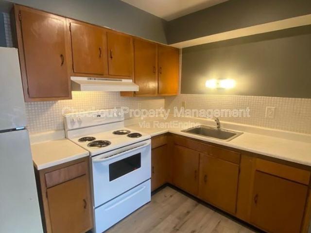 1 Bedroom Apartment for Rent at 3733 Morganford Rd #D, St. Louis, MO 63116 Bevo Mill