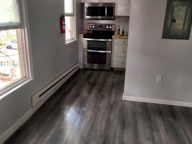 1 Bedroom Apartment for Rent at 3811 John Ave #3, Cleveland, OH 44113 Ohio City