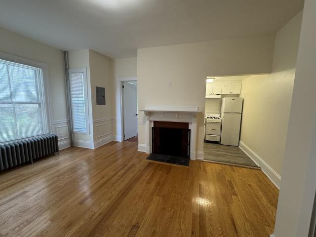 1 Bedroom Apartment for Rent at 381 Harvard St #2, Cambridge, MA 02138 Mid Cambridge