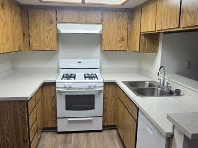 1 Bedroom Apartment for Rent at 3841 Franklin Ave #19, Fullerton, CA 92833