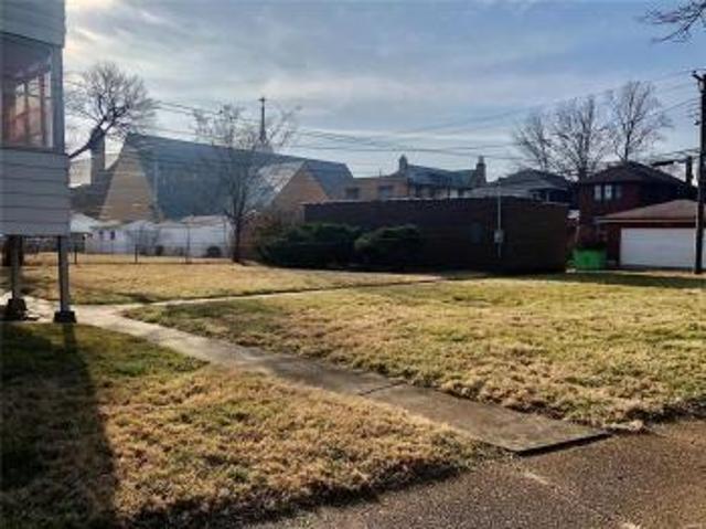 1 Bedroom Apartment for Rent at 3954 Dover Pl #1E, St. Louis, MO 63116 Holly Hills