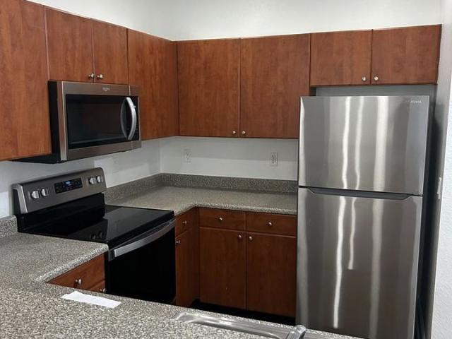 1 Bedroom Apartment for Rent at 300 E South St, Orlando, FL 32801 Central Business District