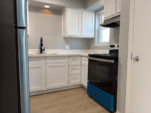 1 Bedroom Apartment for Rent at 301 Tri City Beach Rd #4, Baytown, TX 77520