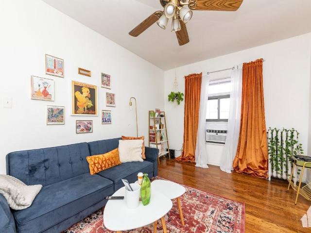 1 Bedroom Apartment for Rent at 3024 N Halsted St #30 3B, Chicago, IL 60657 Lakeview