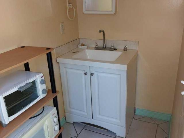 1 Bedroom Apartment for Rent at 307 Pennsylvania Ave #1L, Clearwater, FL 33755
