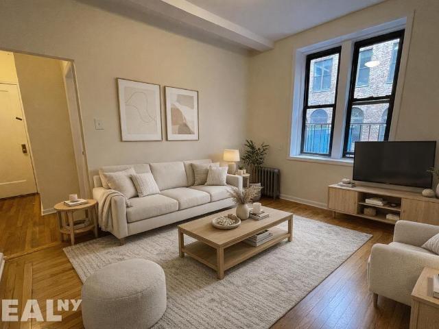 1 Bedroom Apartment for Rent at 305 W 45th St #4C, New York, NY 10036 Hell's Kitchen