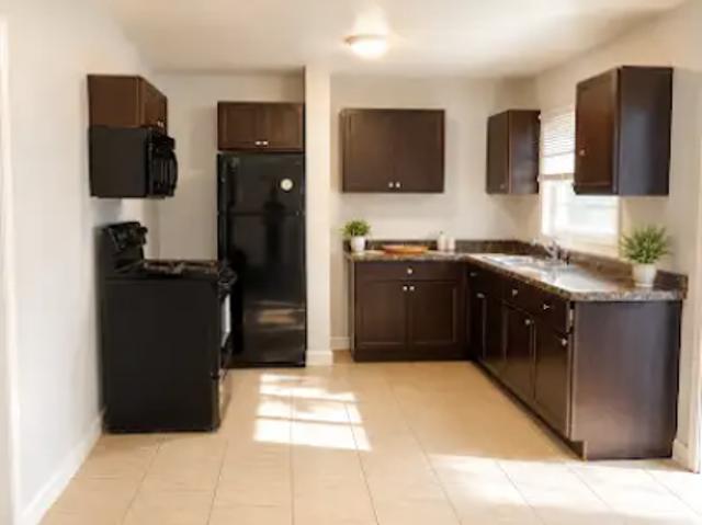 1 Bedroom Apartment for Rent at 3084 20th Ave S #1 2, St. Petersburg, FL 33712 Highland Oaks