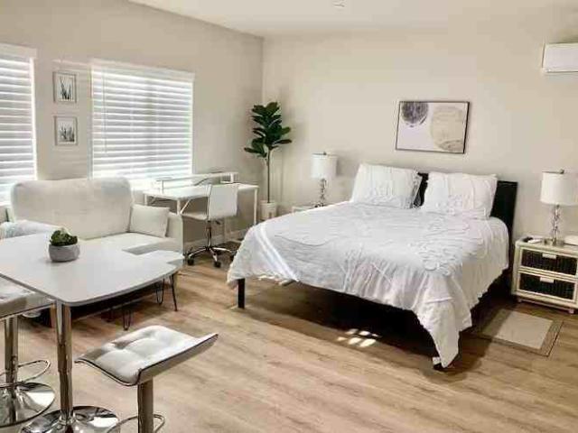 1 Bedroom Apartment for Rent at 3087 Channel Dr #A, Ventura, CA 93003