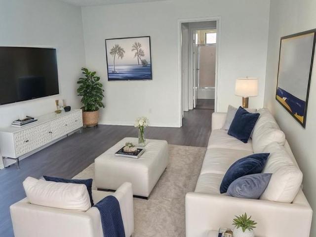 1 Bedroom Apartment for Rent at 308 West Queen Street #12, Inglewood, CA 90301