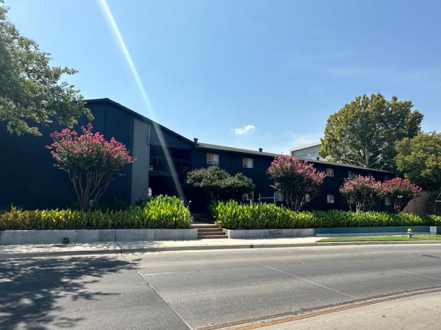 1 Bedroom Apartment for Rent at 308 E 8th St, Dallas, TX 75203 Botello
