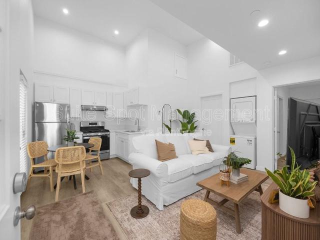 1 Bedroom Apartment for Rent at 308 N Catalina Ave #6B, Redondo Beach, CA 90277 South Redondo Beach