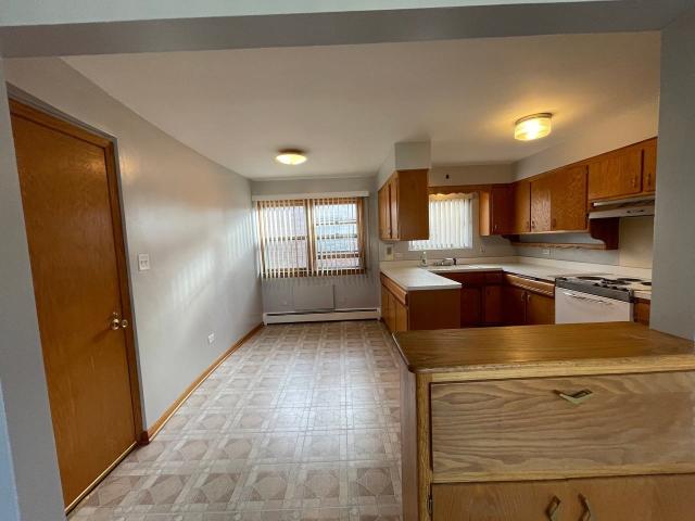 1 Bedroom Apartment for Rent at 3103 Harlem Ave #3F, Berwyn, IL 60402