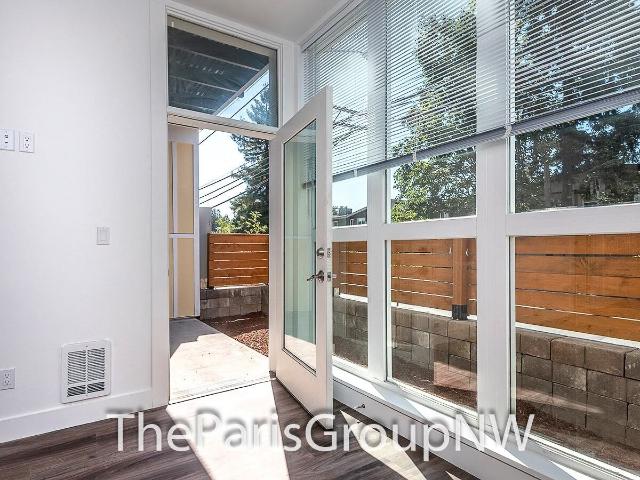 1 Bedroom Apartment for Rent at 3108 Ne 145th St Apt 102, Shoreline, WA 98155