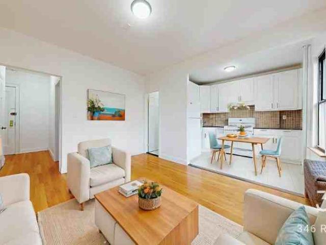 1 Bedroom Apartment for Rent at 3115 32nd St, New York, NY 11106 Astoria