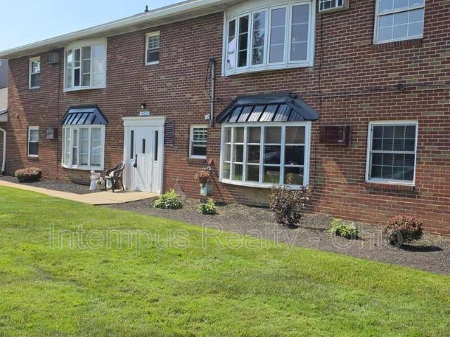 1 Bedroom Apartment for Rent at 31622 N Marginal Dr #A, Willowick, OH 44095