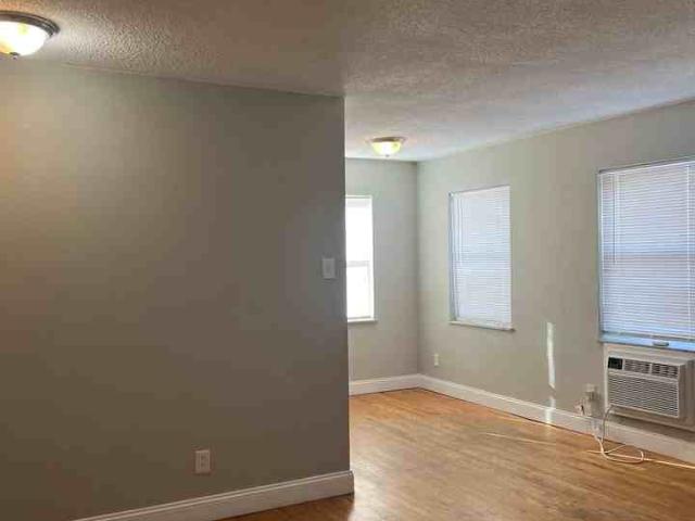 1 Bedroom Apartment for Rent at 3199 Morganford Rd #6, St. Louis, MO 63116 Tower Grove South