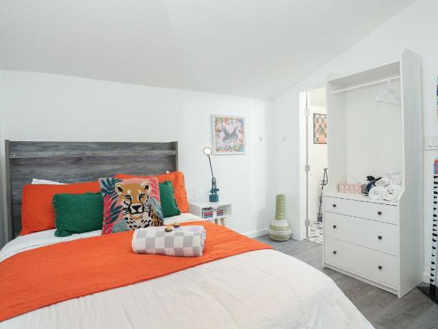 1 Bedroom Apartment for Rent at 319 E Courtland Pl #323, San Antonio, TX 78212 Tobin Hill