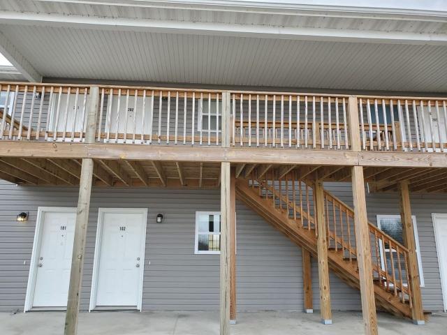 1 Bedroom Apartment for Rent at 323 Cedar Cove Ln #102, Burfordville, MO 63739