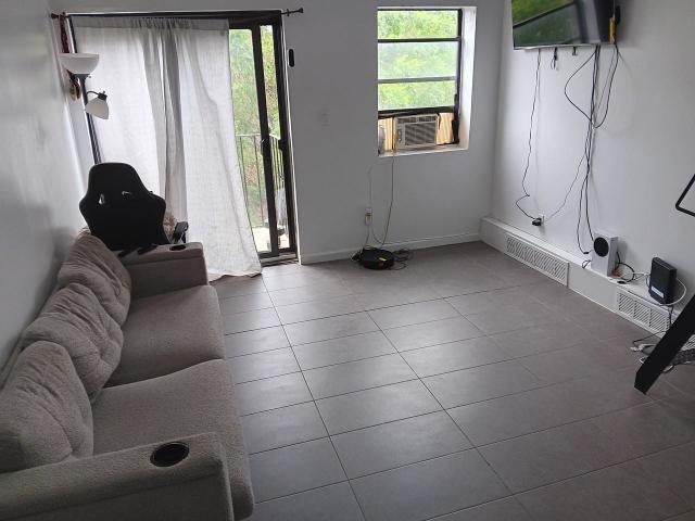1 Bedroom Apartment for Rent at 3207 Oxford Ave #1, New York, NY 10463 Riverdale