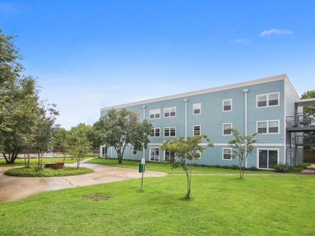 1 Bedroom Apartment for Rent at 3251 Saint Ferdinand St #B111, New Orleans, LA 70126 Desire Area