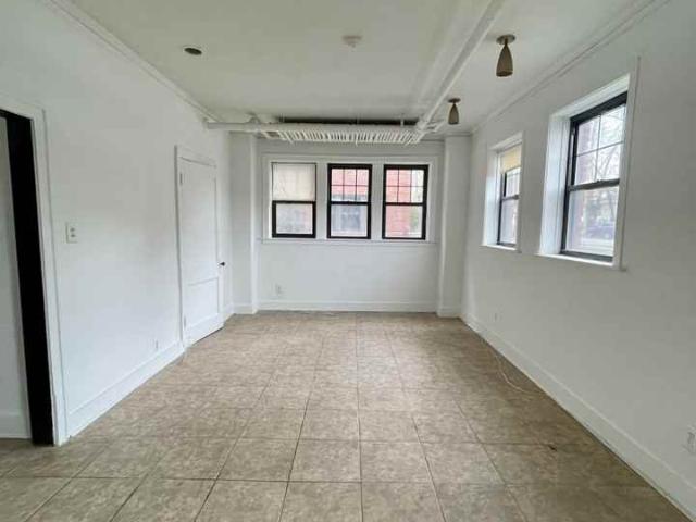 1 Bedroom Apartment for Rent at 3258 Maple Ave #BH, Berwyn, IL 60402