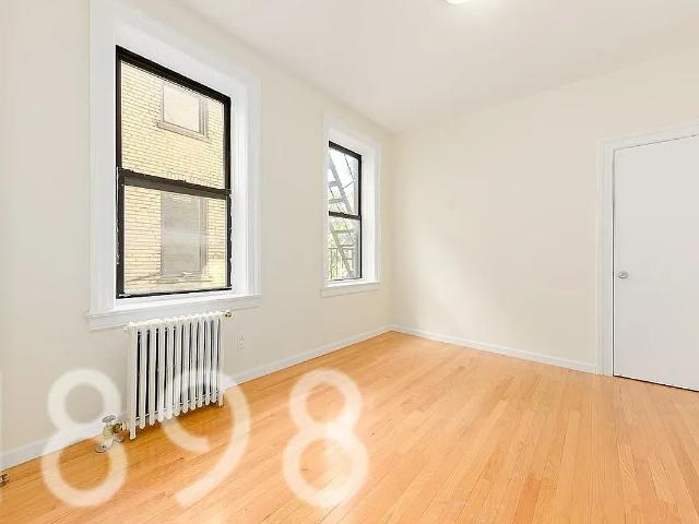 1 Bedroom Apartment for Rent at 32 42 33rd Street #B9, New York, NY 11106 Astoria