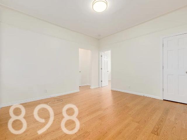1 Bedroom Apartment for Rent at 32 52 33rd Street #A8, New York, NY 11106 Astoria