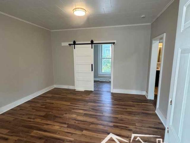 1 Bedroom Apartment for Rent at 330 W 10th Ave #A, Oshkosh, WI 54902