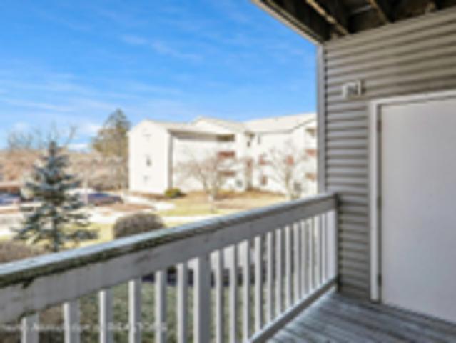 1 Bedroom Apartment for Rent at 338 W Saginaw St #35, East Lansing, MI 48823