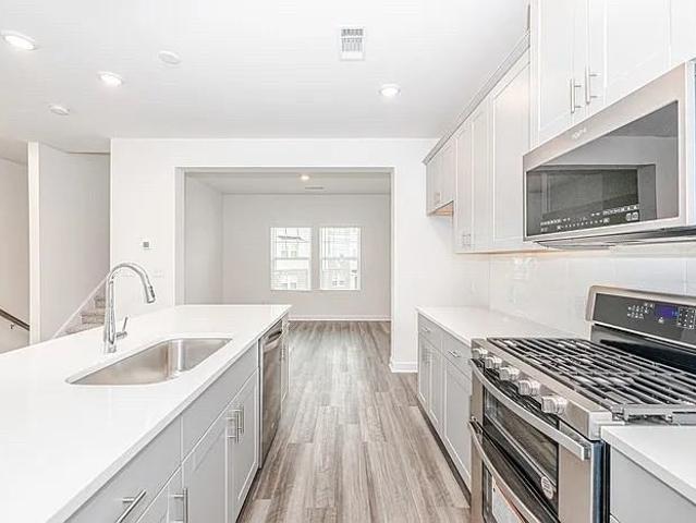 1 Bedroom Apartment for Rent at 4415 Millennium Ave, Charlotte, NC 28217 Eagle Lake
