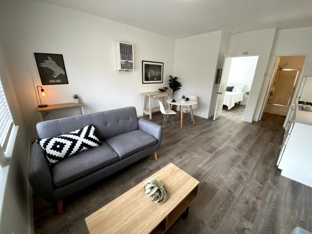 1 Bedroom Apartment for Rent at 445 40th St #1, Oakland, CA 94609 Mosswood