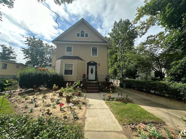 1 Bedroom Apartment for Rent at 44 Sherman St, Lynbrook, NY 11563 Lynbrook